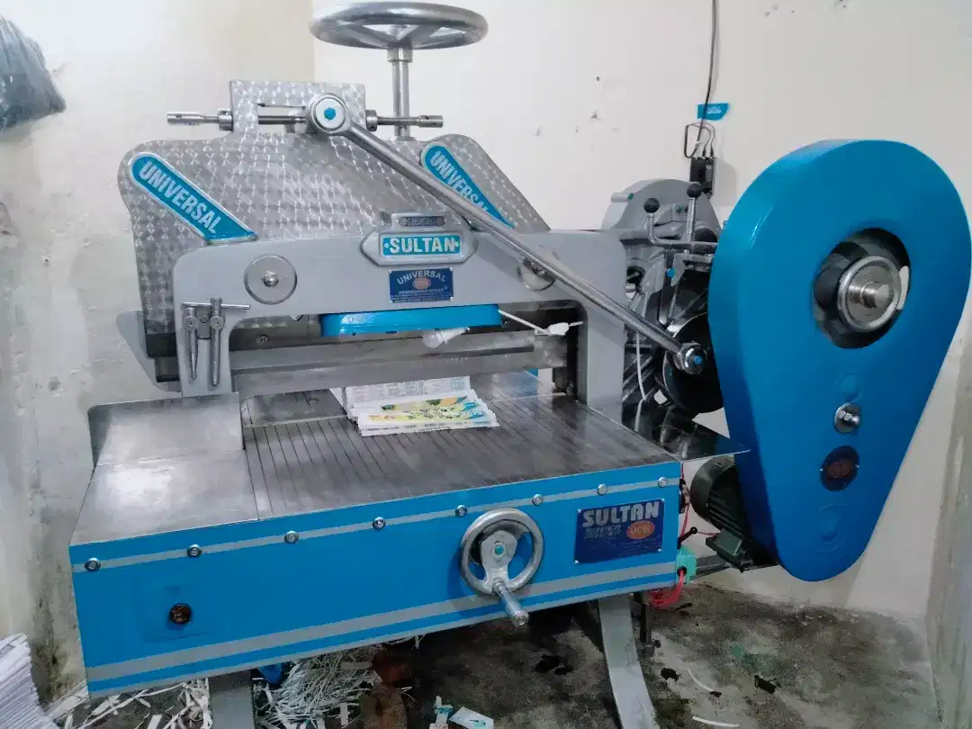 Paper Cutting Machine Paper Cutting Machine